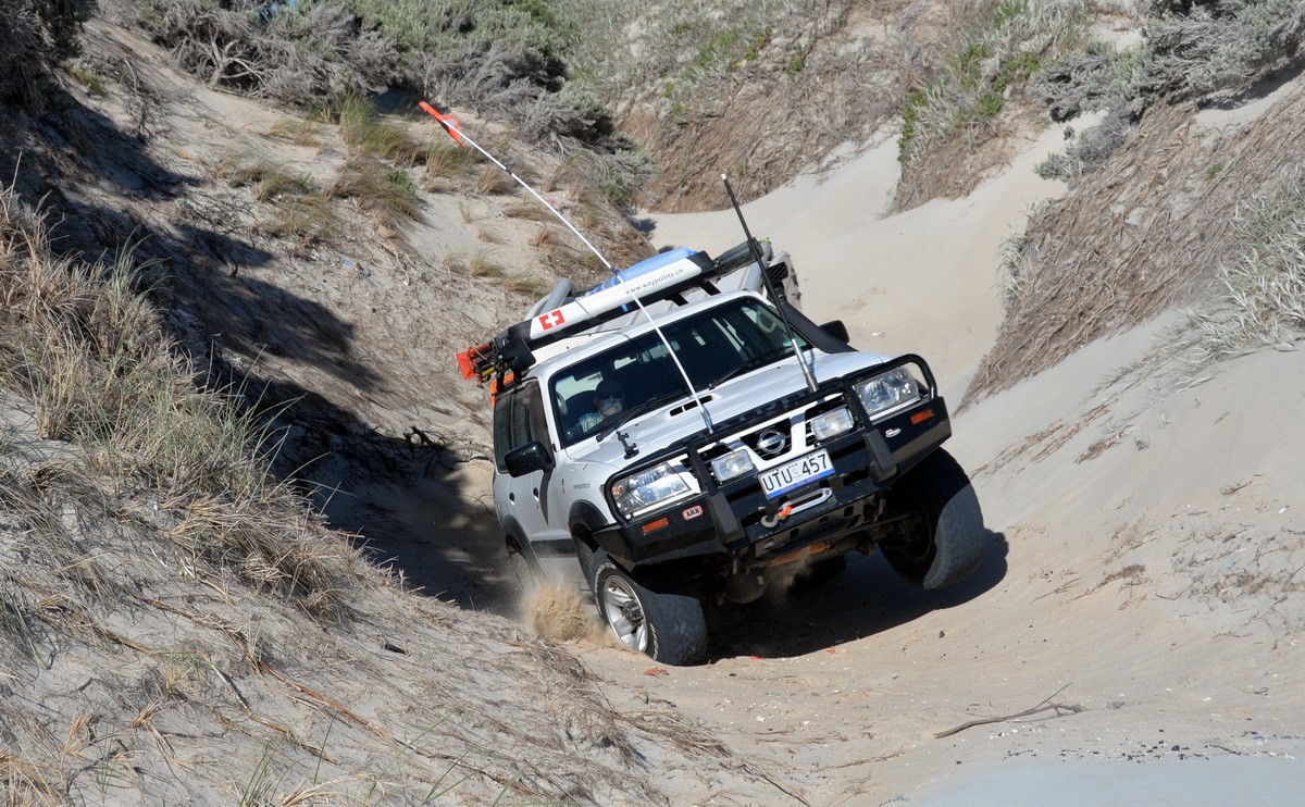 Nissan Patrol GU and Ultimate off-road Trailer